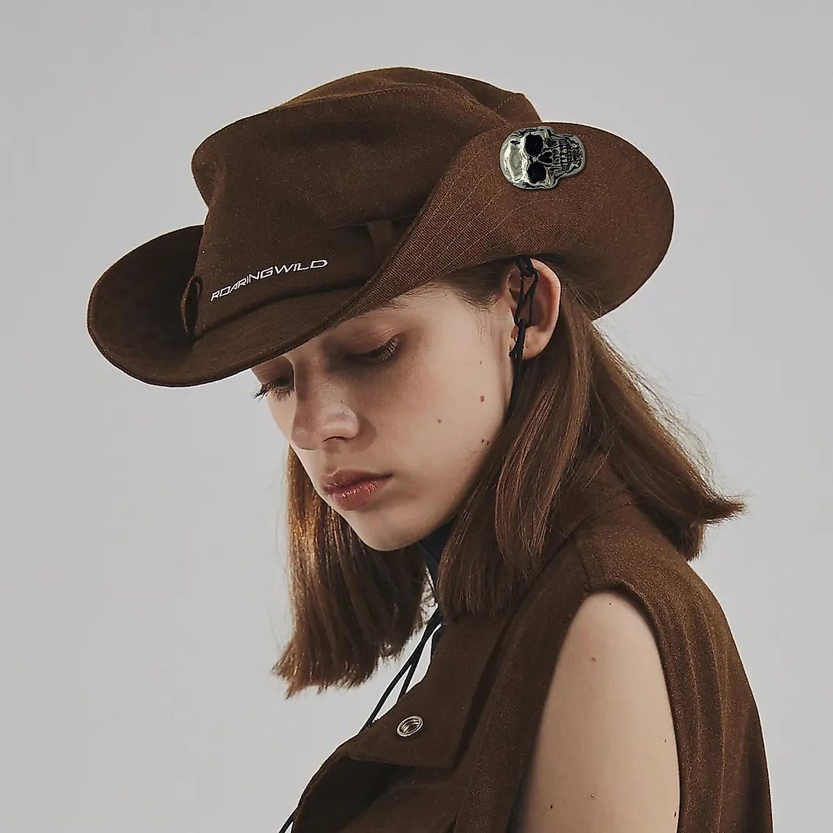 Kesvila 10PCS Skull Head Decorative Buckle Skull Conchos for Leather Screw Back for Bag Leather Belt DIY Craft Making (Antique Silver)