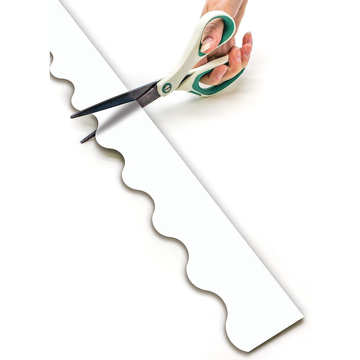 Teacher Created Resources White Scalloped Rolled Border Trim - 50ft - Decorate Bulletin Boards, Walls, Desks, Windows, Doors, Lockers, Schools, Classrooms, Homeschool & Offices