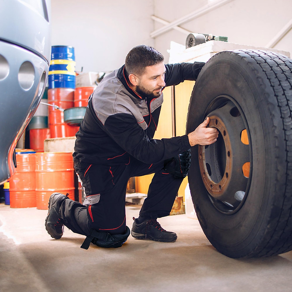WORKPRO Knee Pads for Construction - Safety Kneepads with Ergonomic Gel Cushion and Foam Padding, Adjustable Buckle Straps and Durable Buttons, Ideal for Work Flooring Gardening