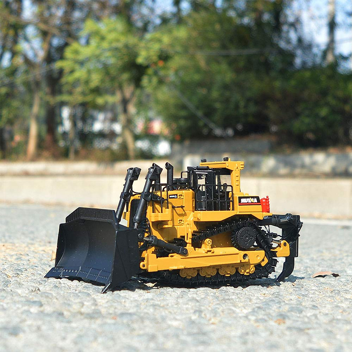 Ailejia 1/50 Scale Diecast Truck Alloy Models Bulldozer Vehicle Construction Vehicle Model Engineering Car Toy boy Gift (Bulldozer)