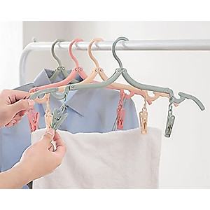 DS. DISTINCTIVE STYLE Foldable Hangers with Clips Set of 8 Travel Hangers with Clothesline for Camping