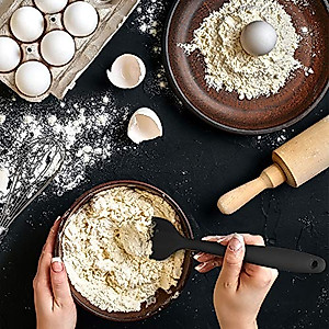 Silicone Spatula 3-piece Set, Ergonomic Handle High Heat-Resistant Spatulas, Non-stick Rubber Spatulas with Stainless Steel Core, Black