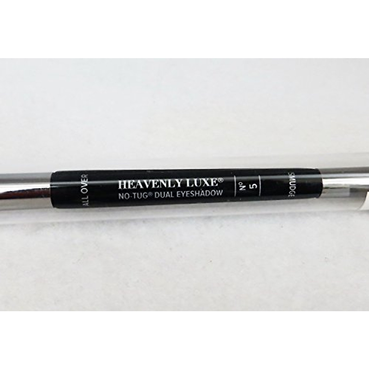 It Cosmetics "No-Tug" Heavenly Luxe Dual Eyeshadow Brush
