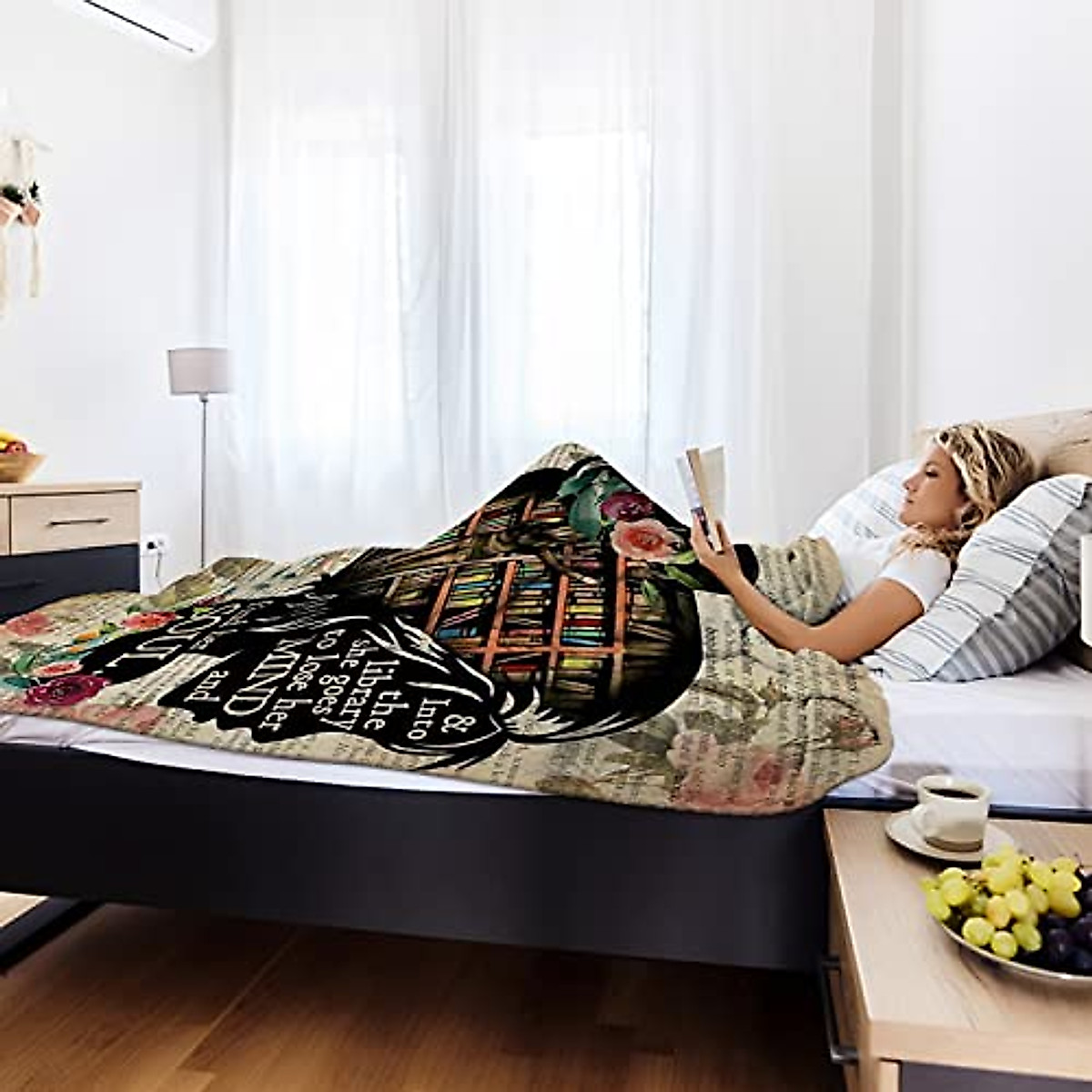 A Girl Loves Books Fleece Throw Blanket - Super Soft Fuzzy Warm Cozy Flannel Blanket Quilt for Winter Bedding Couch Sofa Home Decor, Gift for Adults Kids Family 50" X 60"