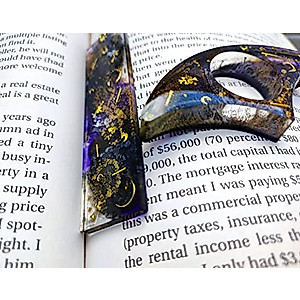 Set of Fantasy Resin Bookmark and Book Thumb Page Holder, Book Accessories, Reading Gift Set, Booklovers Gift, Birthday Gifts, Mothers Day Gift, Teachers Christmas Gift, Bookworm Gift Box
