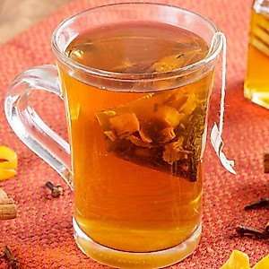 Harney and Sons Hot Cinnamon Spice, Bag of 50 Sachets, Black Tea w/ Orange Pieces and Cloves (Pack of 1) (Packaging may vary)