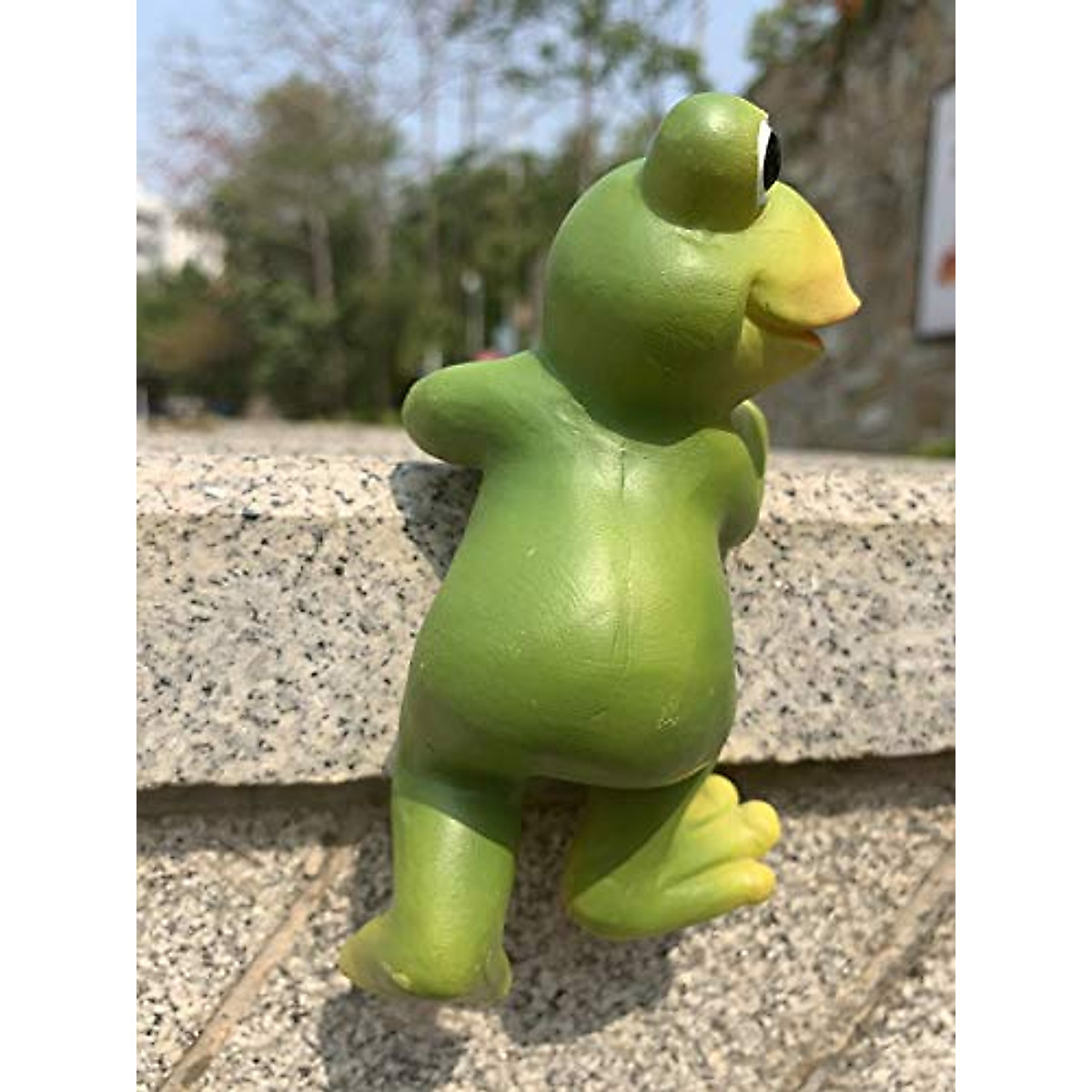 iRonrain Indoor Outdoor Statue Hanging Frog, Garden Mini Art Décor Figurine Ornament for Planter Pots Hanger Porch Patio Lawn (Design A)