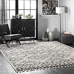 nuLOOM Vasiliki Moroccan Shag Tasseled Area Rug, 4' x 6', Off-white, Rectangular, 1.2" Thick