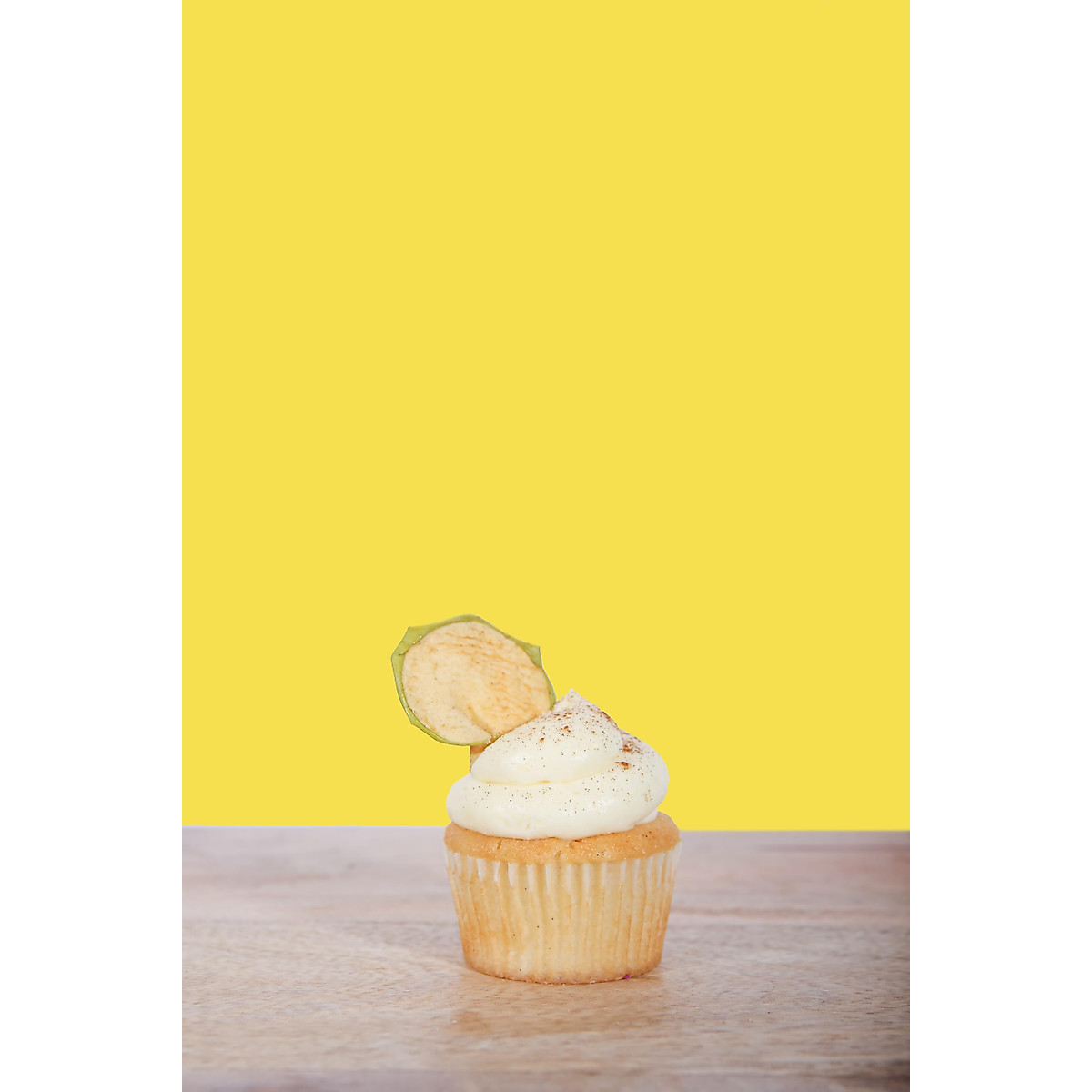 BlueHenry Dehydrated Apple Fruit Garnish Slices - 3oz - 30+ Apple chips - Made in USA - All Natural - Vegan, Gluten Free - For Cocktails, Baking, Snacks