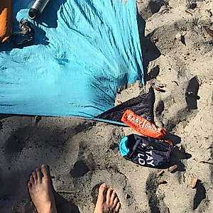 Wildish Easy Drive 6-Piece Tent Stakes and Pouch (Orange Reflective Cord, 7 inch Long stakse)