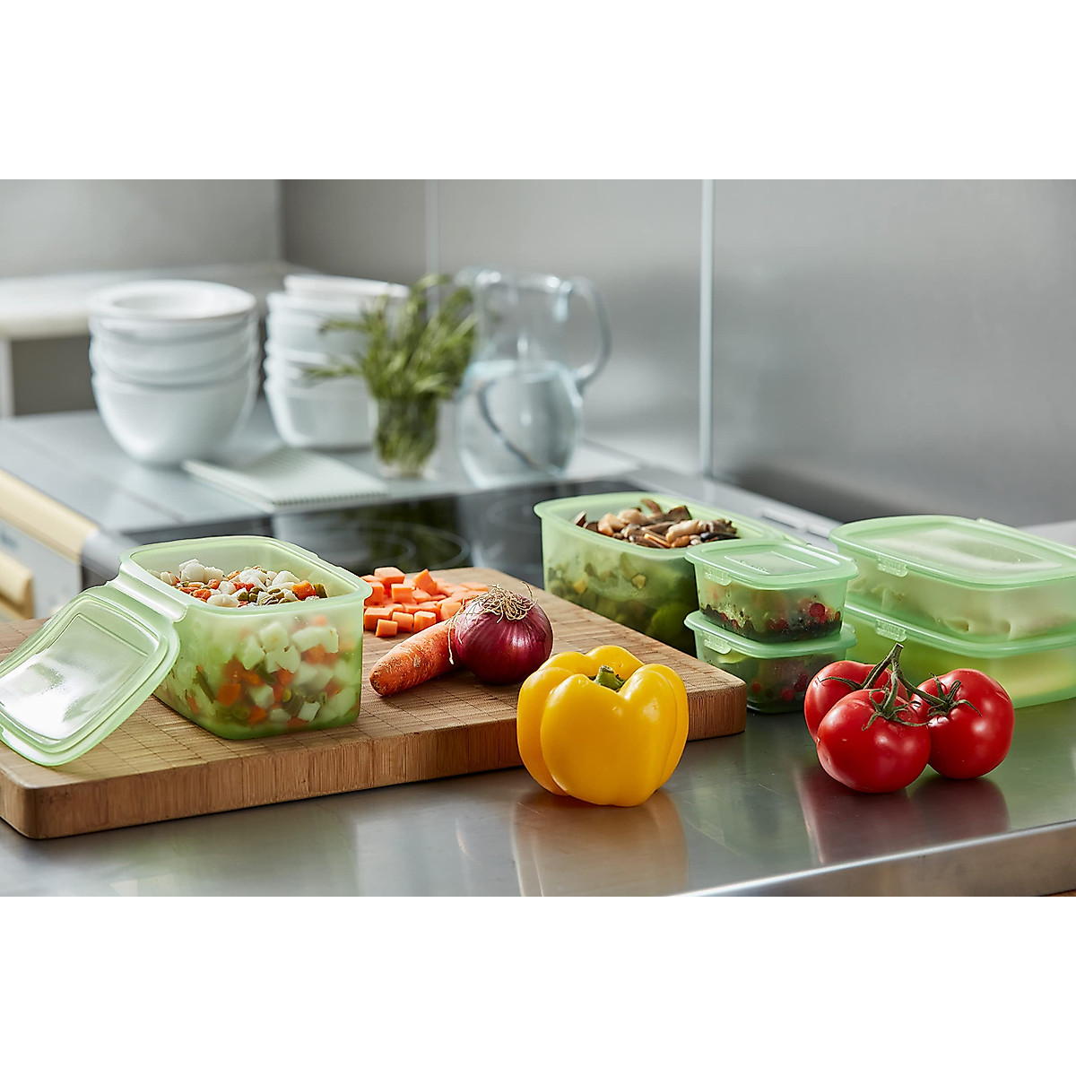 Lxe9kuxe9 Lekue Reusable Silicone Food Storage Box Container set of 3. Set includes: 0.2L, 0.5L, 1.0L