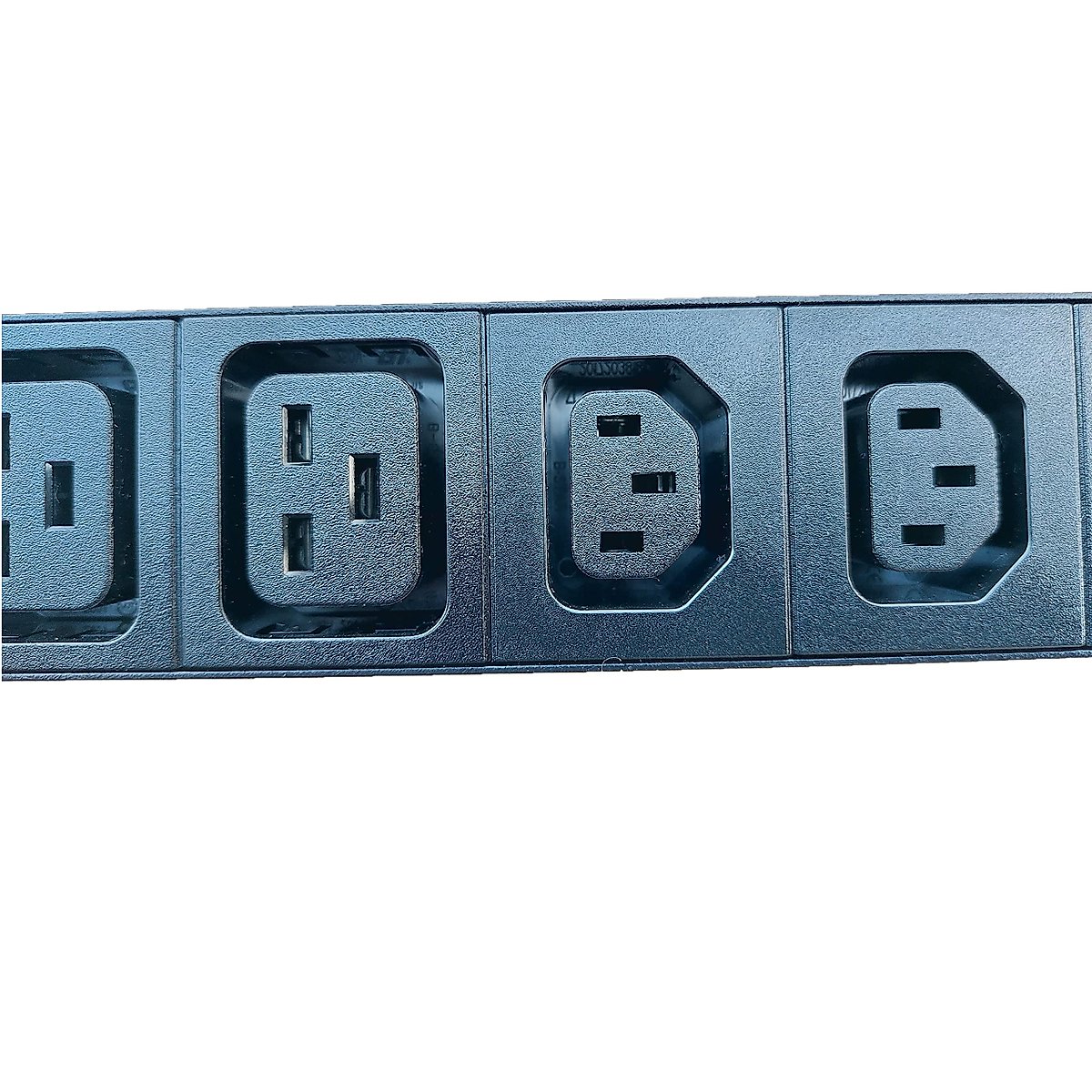 AltairTech.io ATP1M Metered PDU,30A, 1U Rackmount, 208/240V 7.5kW Single Phase, 6ft Cord, L6-30P Input
