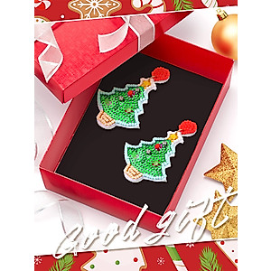 1 Pair Christmas Beaded Earrings Dangling Earrings Cute Christmas Earrings Christmas Tree Earrings Colorful Holiday Earrings Jewelry Gift for Women (Christmas Tree)