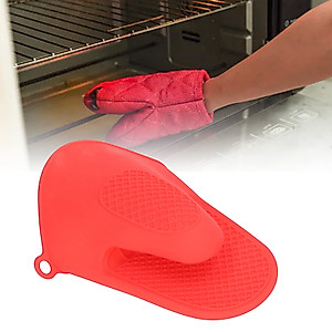 2 Pairs Mini Oven Gloves, Silicone Oven Mitts Heat and Slip Resistant Silicone Mini Potholders Mitts Kitchen Finger Grips for Kitchen Cooking and Baking(red)