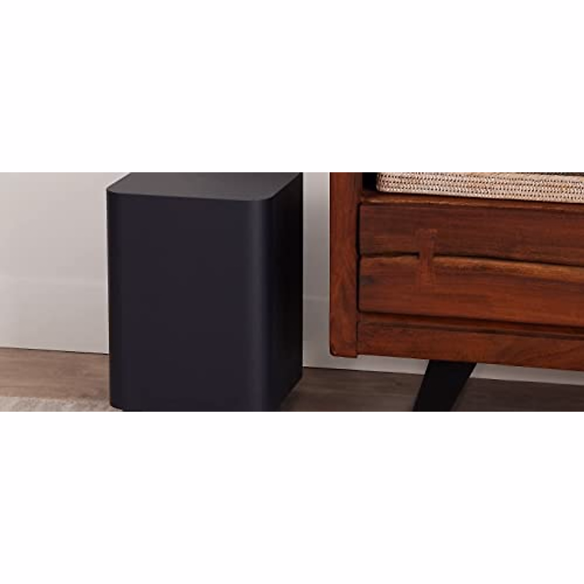 JBL BAR-500 5.1ch Soundbar and Subwoofer with MultiBeam and Dolby Atmos with an Additional 1 Year Coverage by Epic Protect (2023)