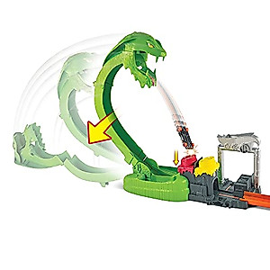 Hot Wheels Toxic Snake Strike Challenge Play Set with Slime for Kids 5 Years Old & Up, Includes One 1:64 Scale Vehicle, Connects to Other Sets, Single Or Multicar Play