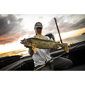 Abu Garcia Max Digital Line Counter Low Profile Baitcast Reel, Size 50LP (1498728), Carbon Fiber Star Drag, Max of 20lb | 9.0kg, Durable, Lightweight and Strong,Black