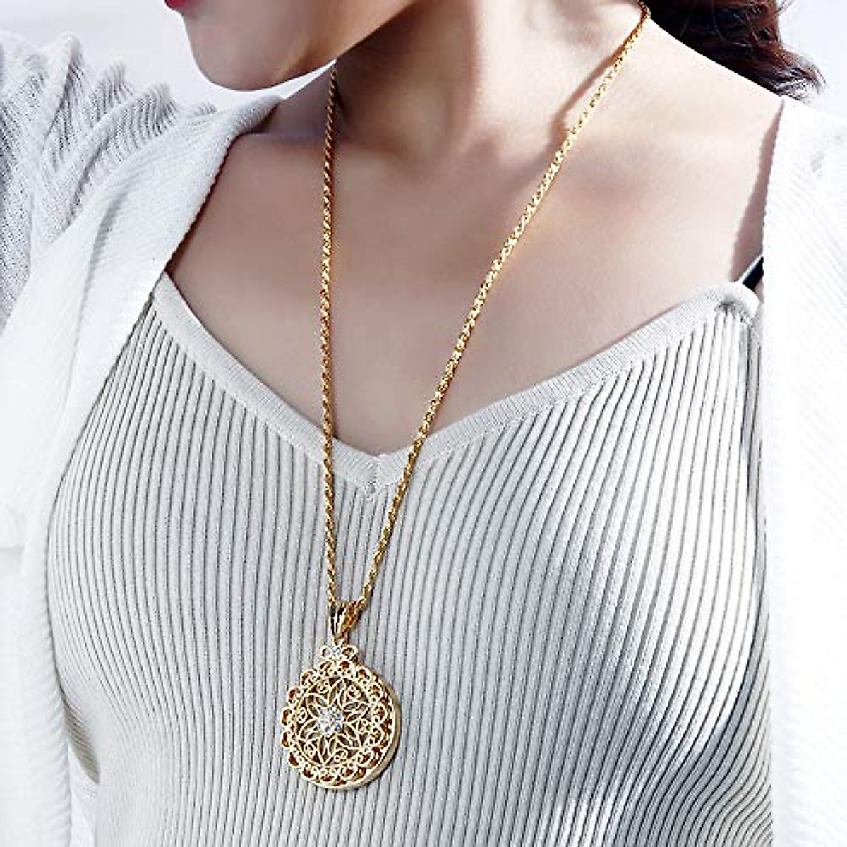 2.5X Folding Magnifier, Sliding Top Rotating Pendant Necklace Hanging Long Sweater Chain Reading Stamps Magnifying with Neckerchief