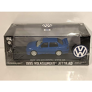 Greenlight 1: 43 1995 Volkswagen Jetta A3 Blue (86323)