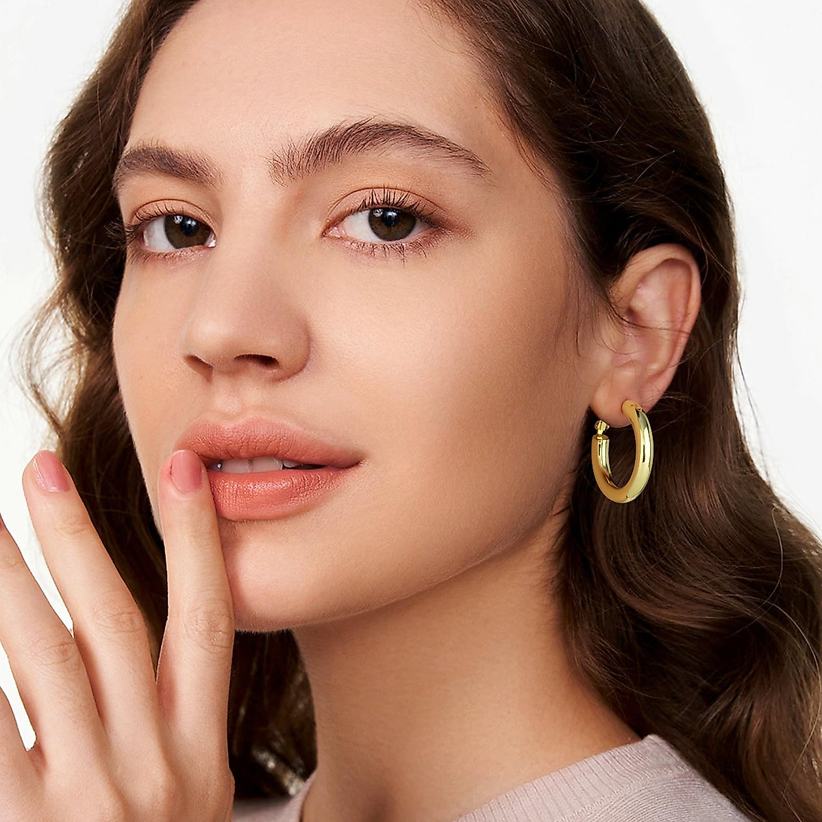SHOWNII Chunky Gold Hoop Earrings, 14K Gold Plated Medium Chunky Tube Hoop Earrings for Women Lightweight Thick Hoops