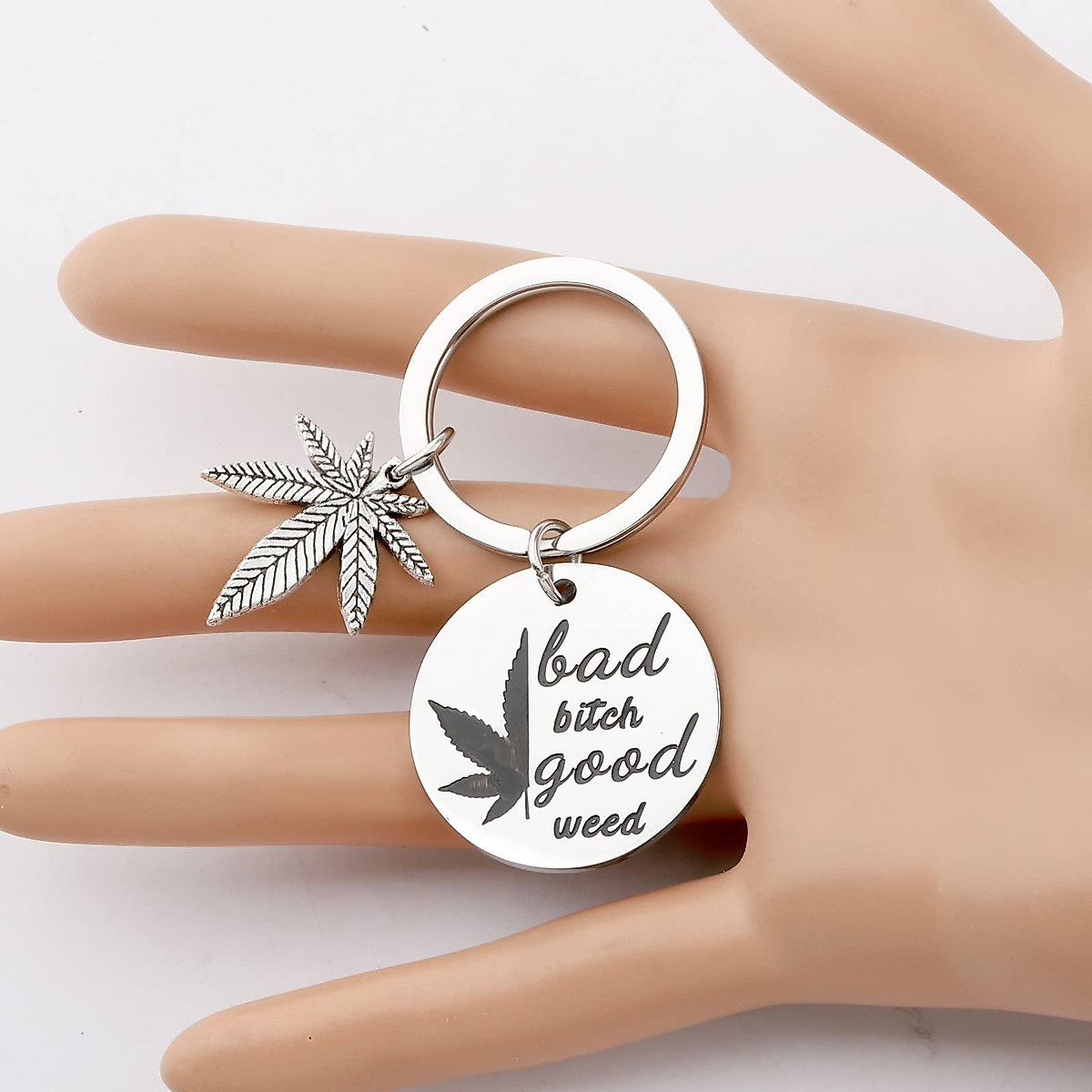PLITI Marijuana Weed Leaf Gift Bad Bitch Good Weed Keychain 420 Cannabis Weed Jewelry Funny Marijuana Theme Gift Cannabis Leaf Weed Charm Keyring (bitch weed ky)