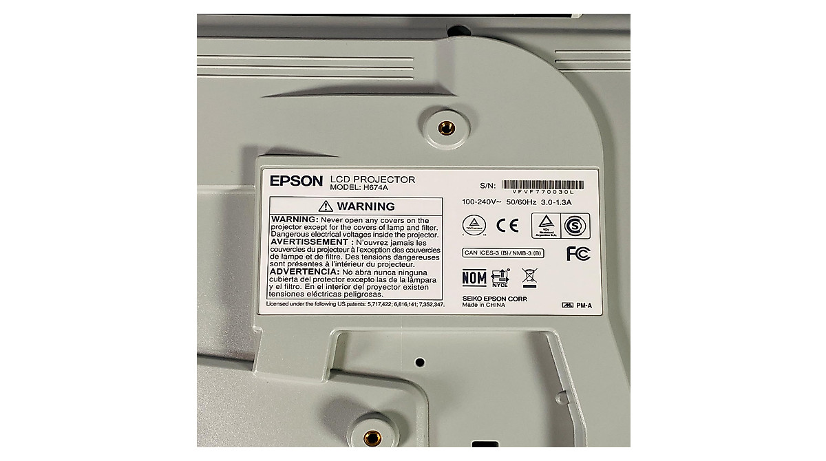 Epson PowerLite 520 3LCD Projector - Short-Throw, 2700 Lumens