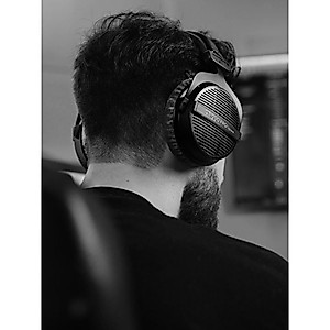 beyerdynamic DT 990 PRO Over-Ear Studio Headphones in black. Open construction, wired (Renewed)