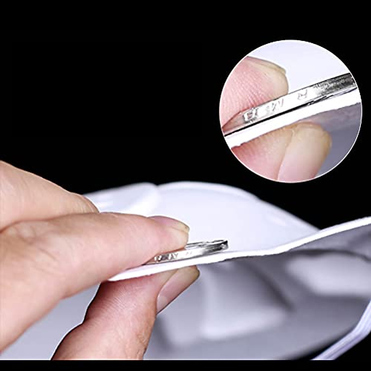 Qavctw 16PCS DIY White Masks Paper Cosplay Christmas Party Mask Unpainted Plain Craft Masquerade Masks for Christmas Mardi Gras Party Mask