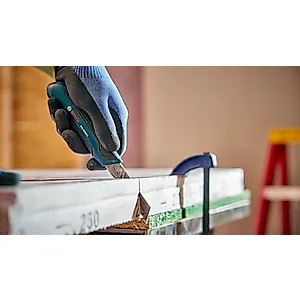 BOSCH H11-12100-1 18mm Snap-Off Utility Knife | Soft Grip, Slider Mechanism, and Integrated Blade Snap