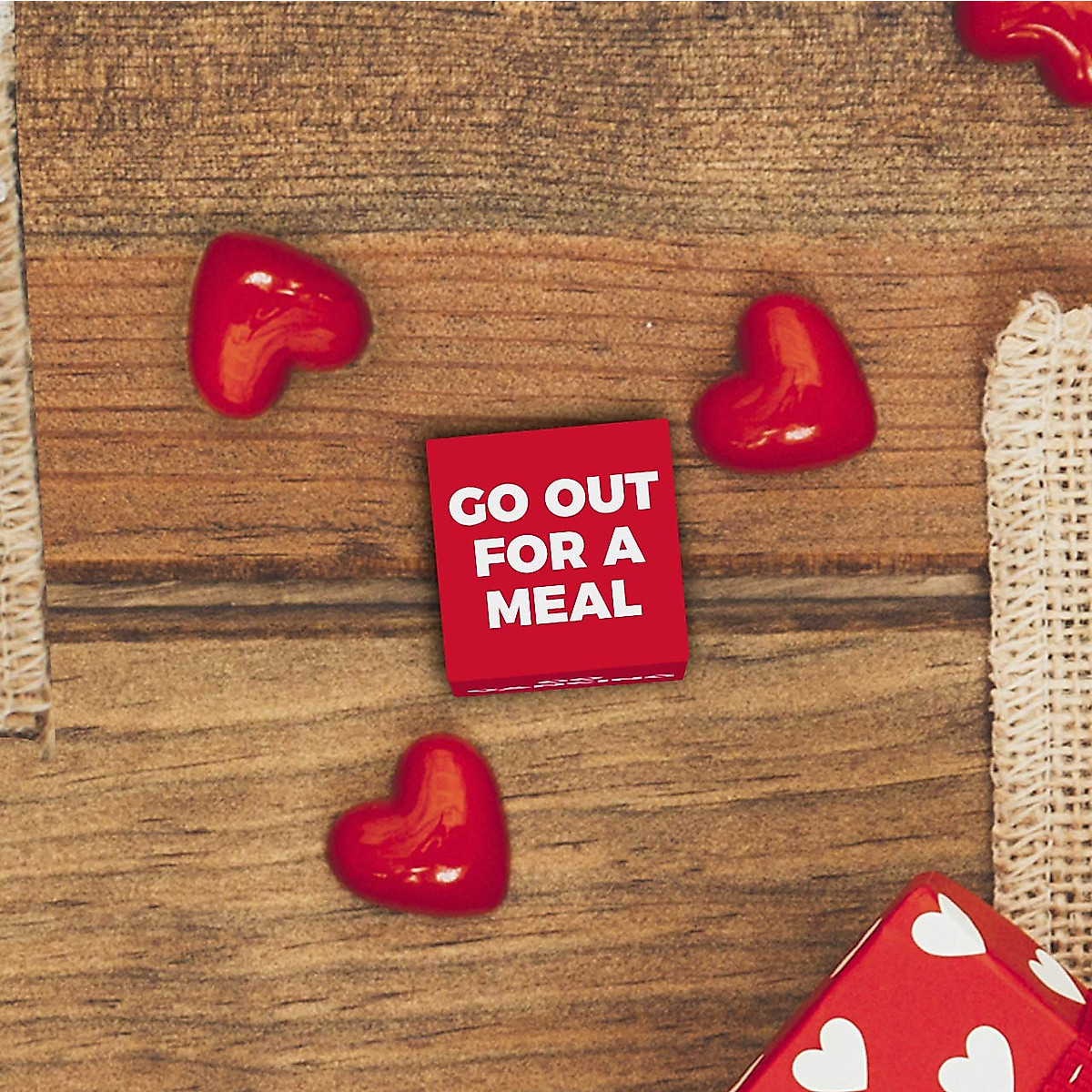 Gift Republic Date Dice, Red