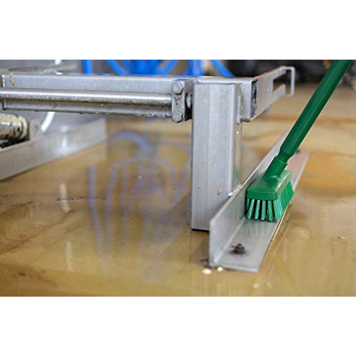 Vikan Compact Wall/Deck Scrub, Hard 8.858" Red, One size, Multi