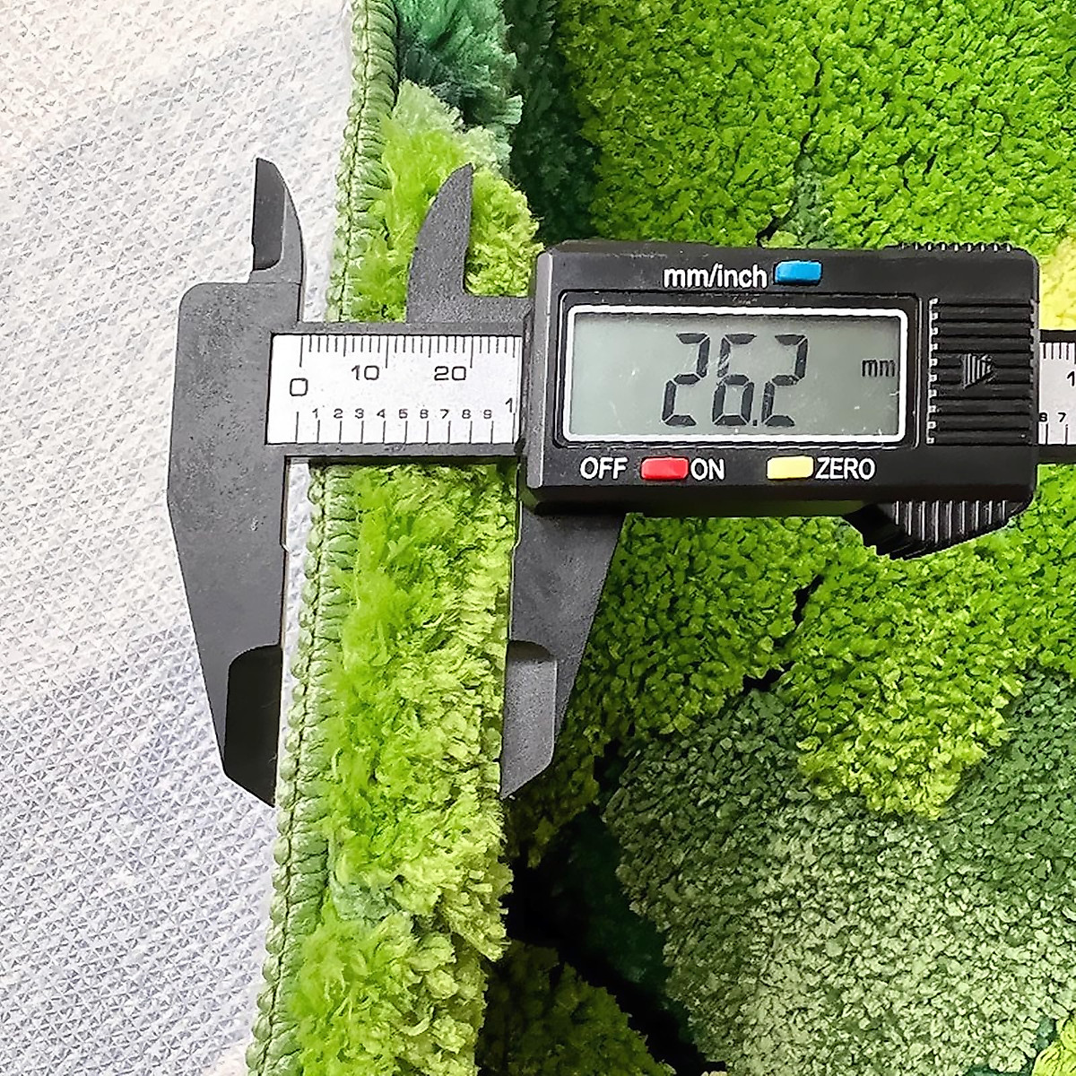 UKELER Cute Moss Bath Rug Shaggy Plush Washable Green Moss Bath Mat for Bathroom Non Slip Absorbent Bathroom Rugs for Shower, Tub, Sink, Toilet, Entry Way, 31''×20''