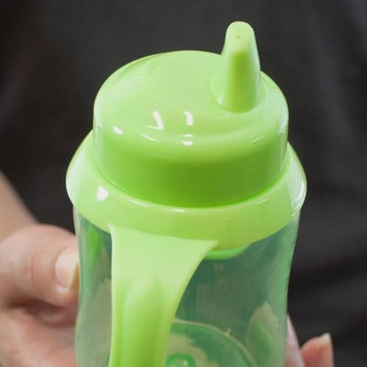 green sprouts Non-spill Sippy Cup | One-way valve for easy transition from bottle | Prevents leaks & encourages sucking, Firm spout made from safer plastic, Dishwasher safe