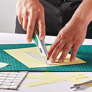 KATA 2 Pack Retractable Utility Knife,Heavy Duty Box Cutters for Cardboard, Boxes, Cartons and Rope,Rubbery Handle,with Extra 10pc SK5 Sharp Blades,GREEN