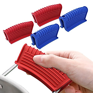 2 Pairs Cast Iron Pot Assist Handle Covers, Non Slip Pot Holders with High Heat Resistance for Griddles Casserole Metal Frying Pans Aluminum Cookware(Red and Blue)