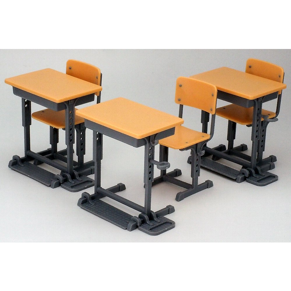 Tomytec Little Armory LD013: Specified Defense School Desk
