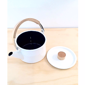Kaico Kettle 1.45L(49oz) By Makoto Koizumi Spotless Enamel-Coated Steel Stunning Beech Wood Handle Maple Knob Clean Minimalist Design Brightening Kitchen