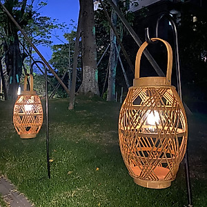 pearlstar Solar Lanterns Outdoor Waterproof - Rattan Natural Lantern with Handle for Hanging or Table Lanterns Edison Bulb, Auto On/Off for Patio Yard Garden Wedding Home Decoration(1 Pack Bronze)