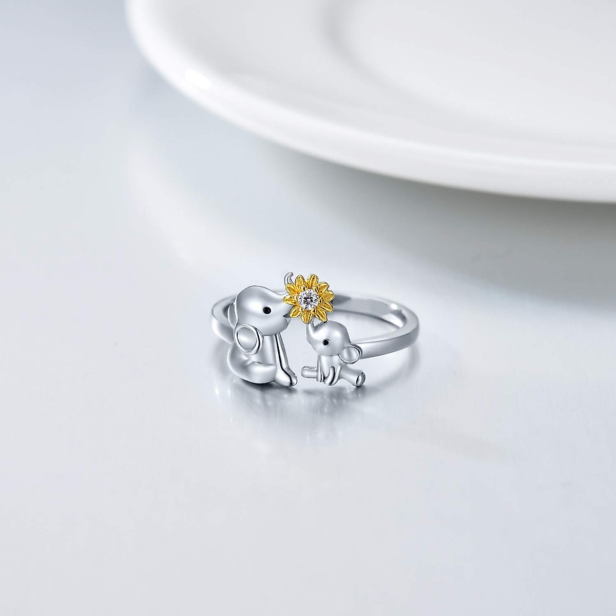 LONAGO Elephant Ring Silver Mother Elephants Stacking Ring Gift for Women (Size 6)