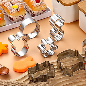 7 Pcs Mini Two Groovy Cookie Cutters Set, Hippie Cookie Cutter Peace Cookie Molds Stainless Steel Biscuit Cutter DIY, Small Flower Rainbow Sunglasses Bus Baking Molds Party Supplies for Kitchen Baking