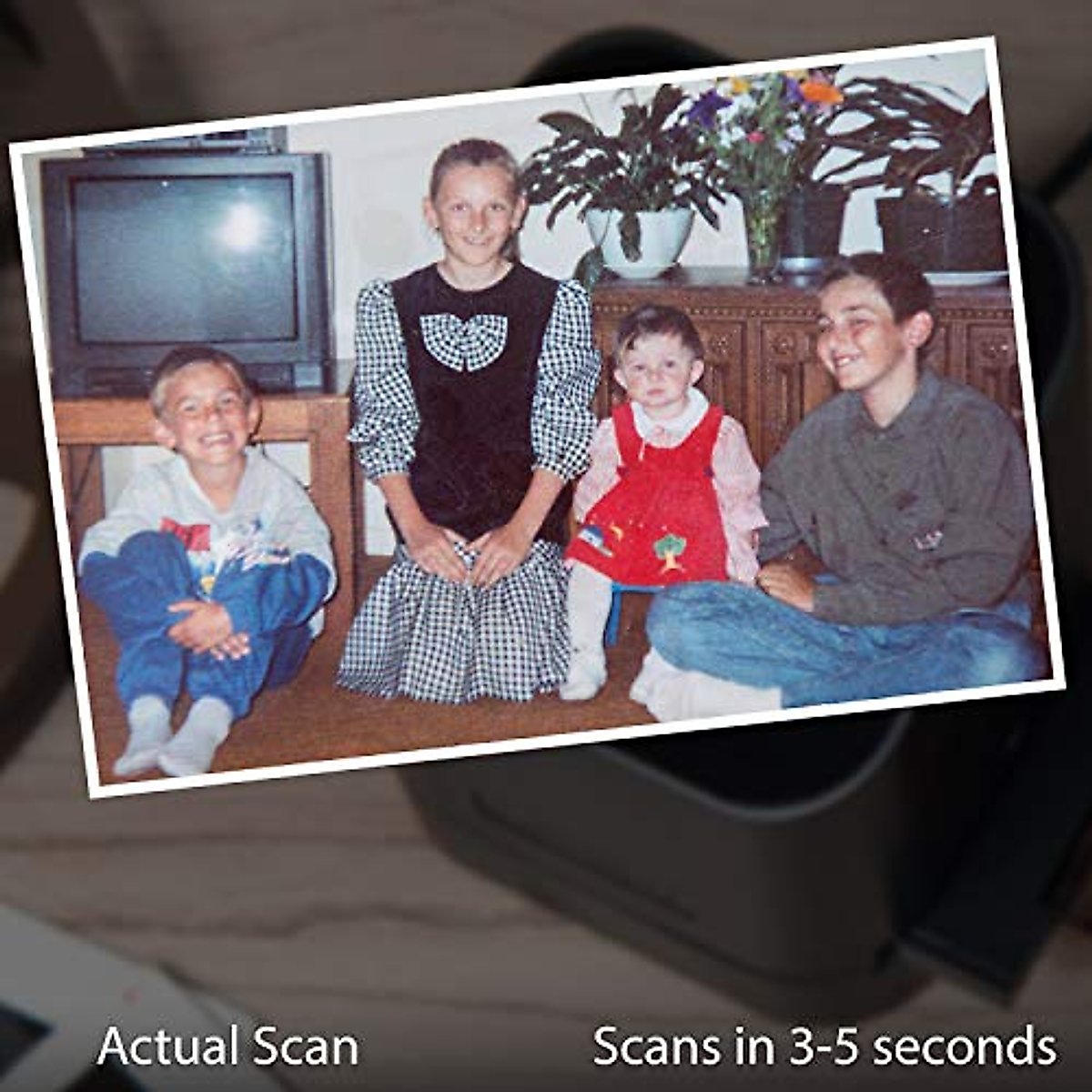 Magnasonic All-In-One Film & Slide Scanner, High Resolution 22MP, Converts 35mm/110/126/ Super 8/8mm Film & 135/110/126 Slides into Digital JPEG, 2.4" LCD Screen, Built-in Memory, Fast Scanning (FS52)