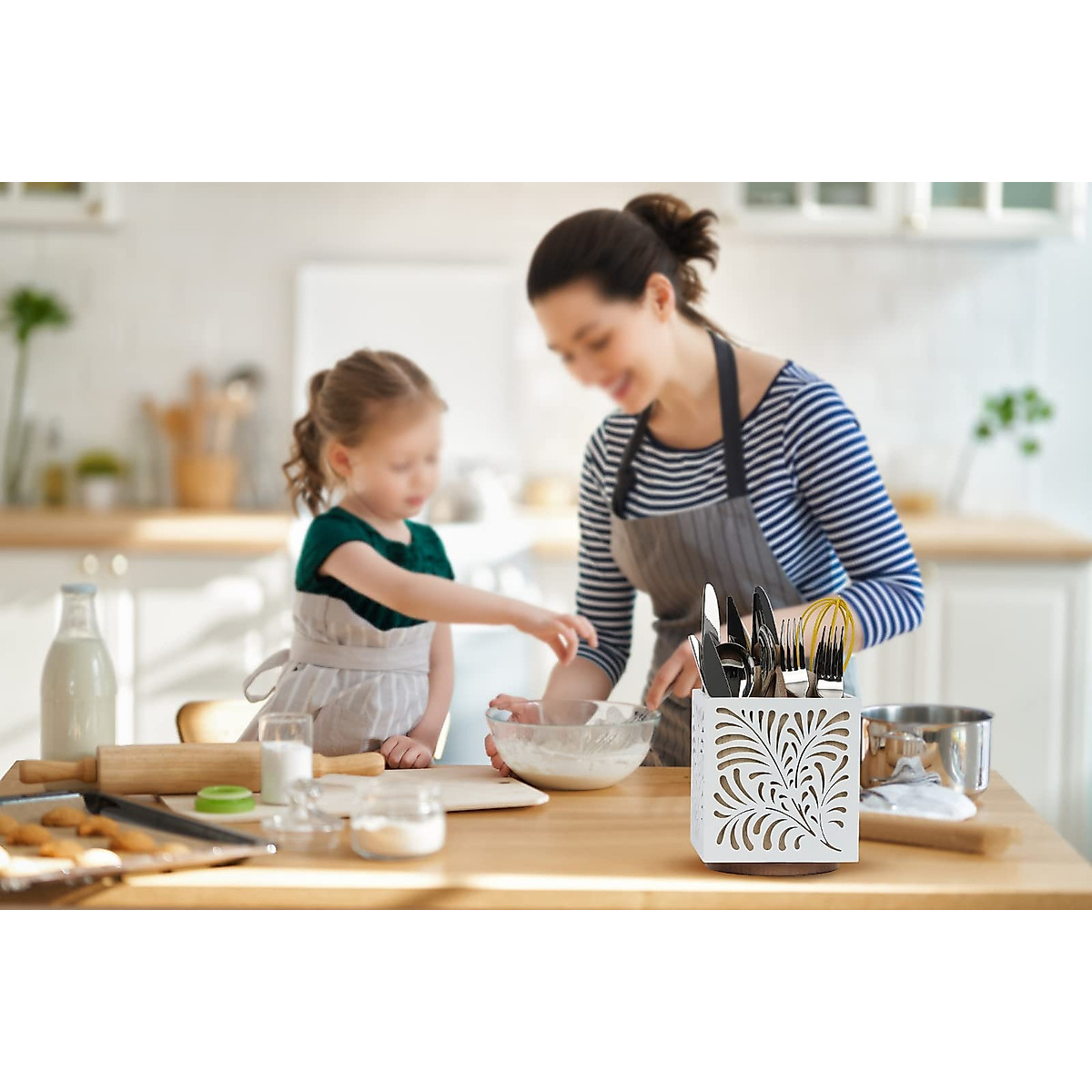 AHUONEL 360° Rotating Kitchen Utensil Holder for Countertop, Wooden Utensil Organizer Cutlery Holder, Utensil Caddy Utensil Crock, Silverware Flatware Organizer for Spoons, Knives, Forks, 5.5" x 6.3"