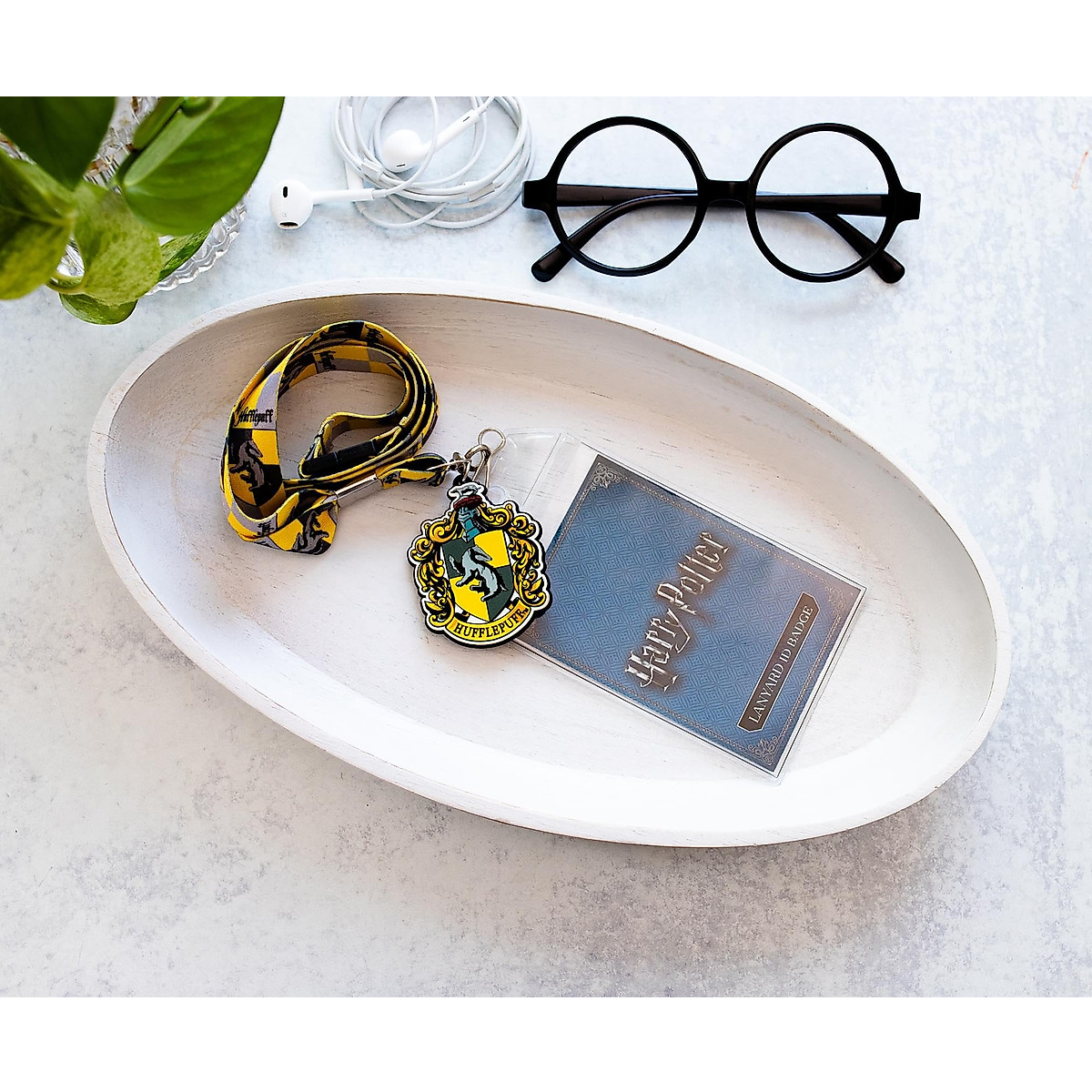 Harry Potter Hufflepuff 22-Inch Lanyard With ID Badge Holder And Logo Charm