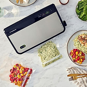 FoodSaver FM2435 Vacuum Sealer Machine with Bonus Handheld Vacuum Sealer and Starter Kit, Safety Certified, Silver
