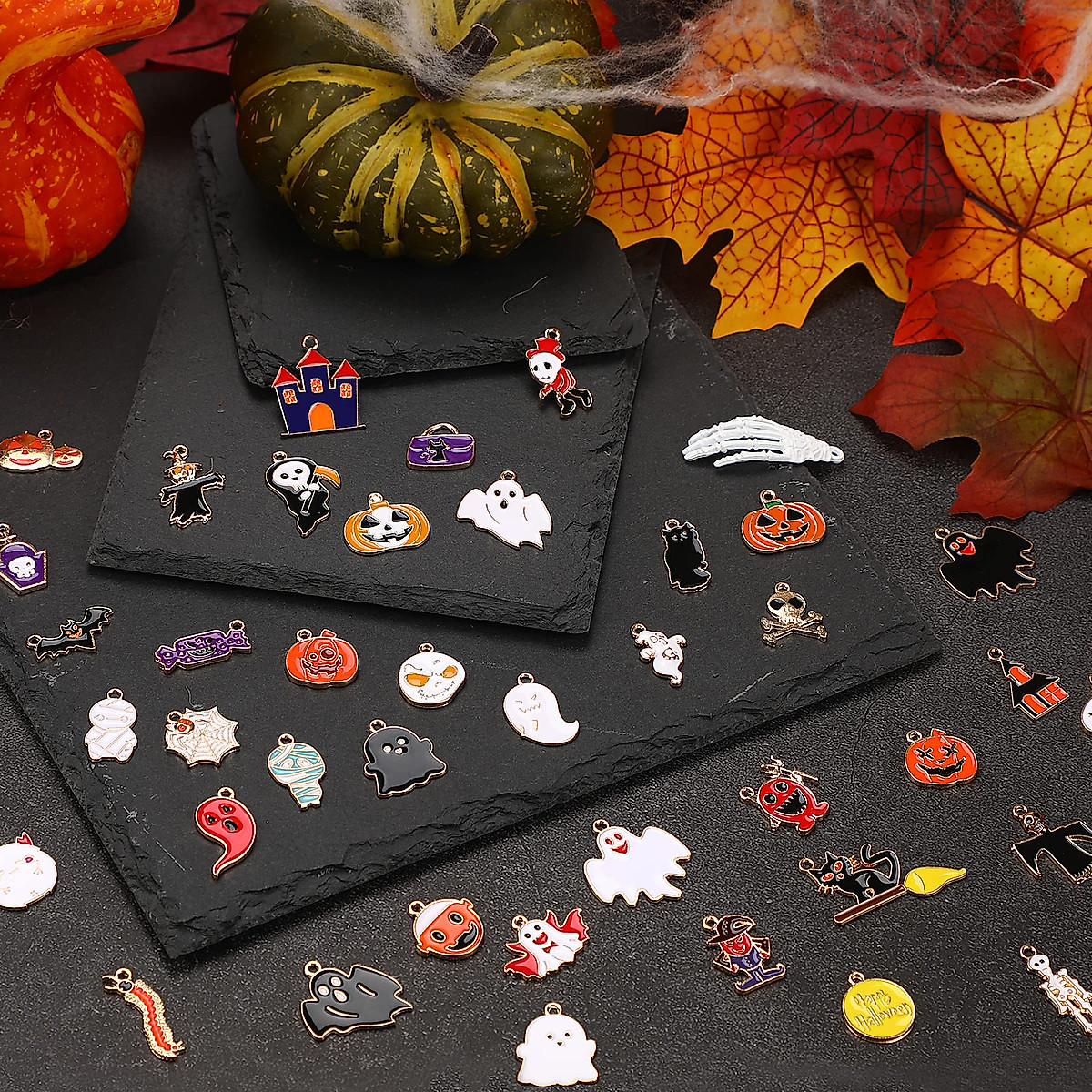 SANNIX 110Pcs Halloween Charms Gold Enamel Jewelry Making Charms for Halloween Bracelet Necklace Making and Decoration