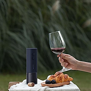 HOTO Electric Wine Opener, Battery Operated Wine Bottle Opener, Foil Cutter, Uncorks +170 Bottles, 10s Instant Opening, Lightweight Body, Automatic Wine Opener for Kitchen Bar Restaurant Party