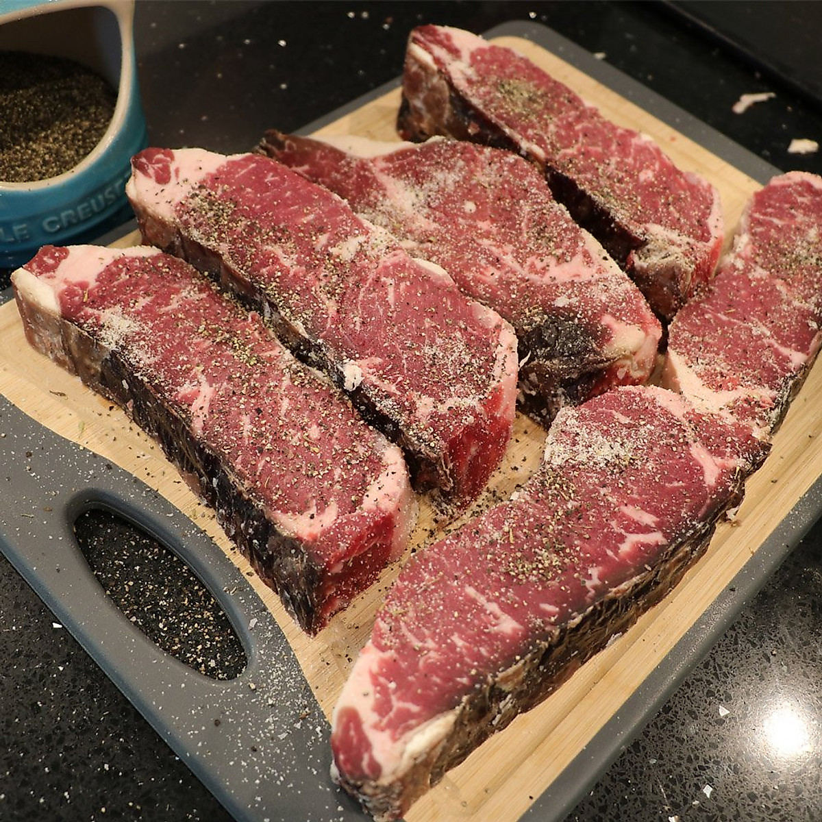 Dry Age Chef German Stainless Steel Chef/Butcher Knife & Hybrid Cutting Board Combo