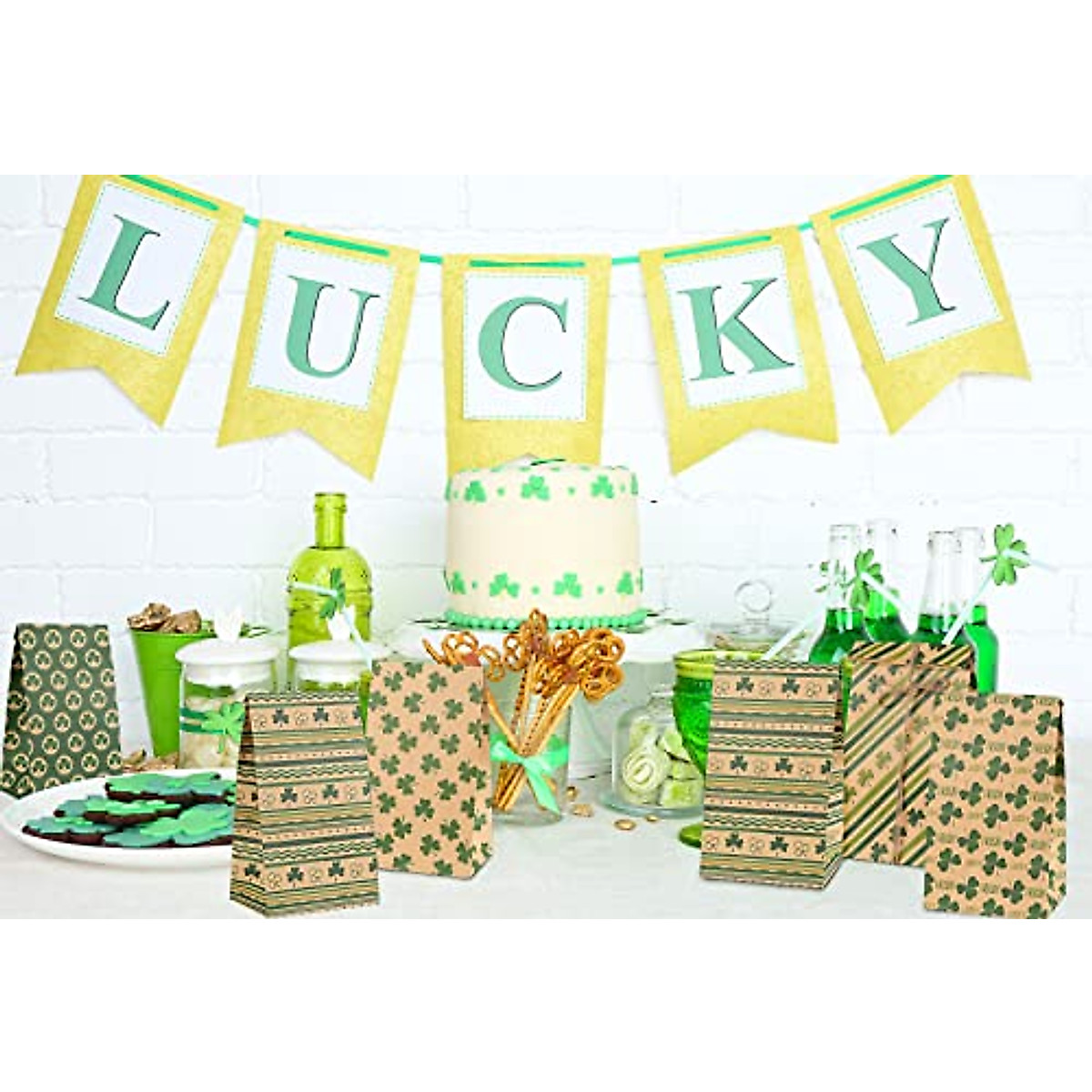 Whaline 60 Pack St. Patrick's Day Paper Gift Bags Kraft Shamrock Candy Treat Bags 6 Design Rustic Irish Flat Party Favor Bag Goodie Present Bag for Party Snack Cookie Craft Gift Wrapping Supplies