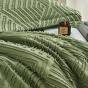 WURUIBO Green Queen Comforter Set 7 Piece Bed in a Bag,Tufted Shabby Chic Boho Bedding Comforter Sets,Soft Microfiber Textured Complete Bedding Set for All Season (Green,Queen)