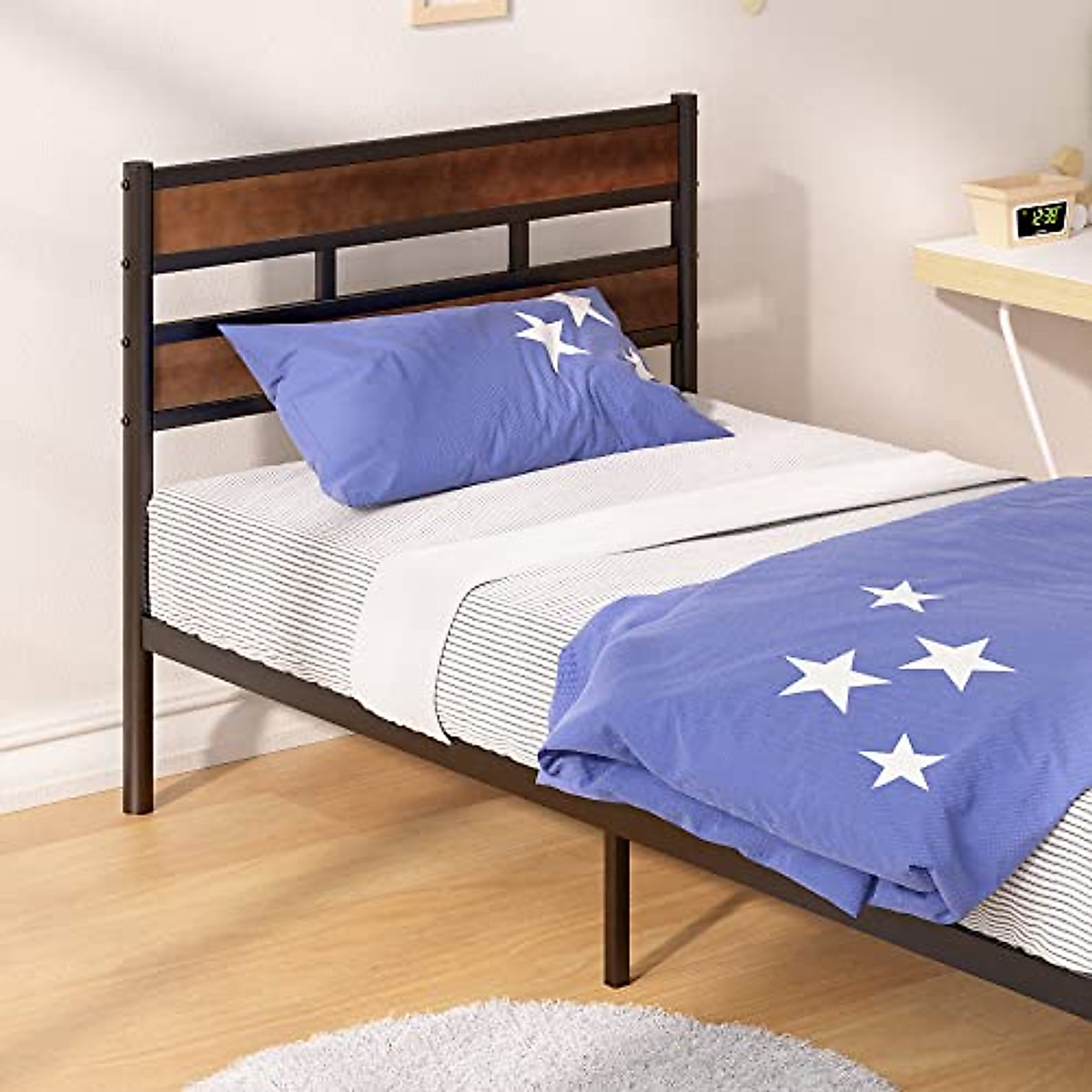 ZINUS Roman Bamboo and Metal Platform Bed Frame, No Box Spring Needed, Easy Assembly, Twin